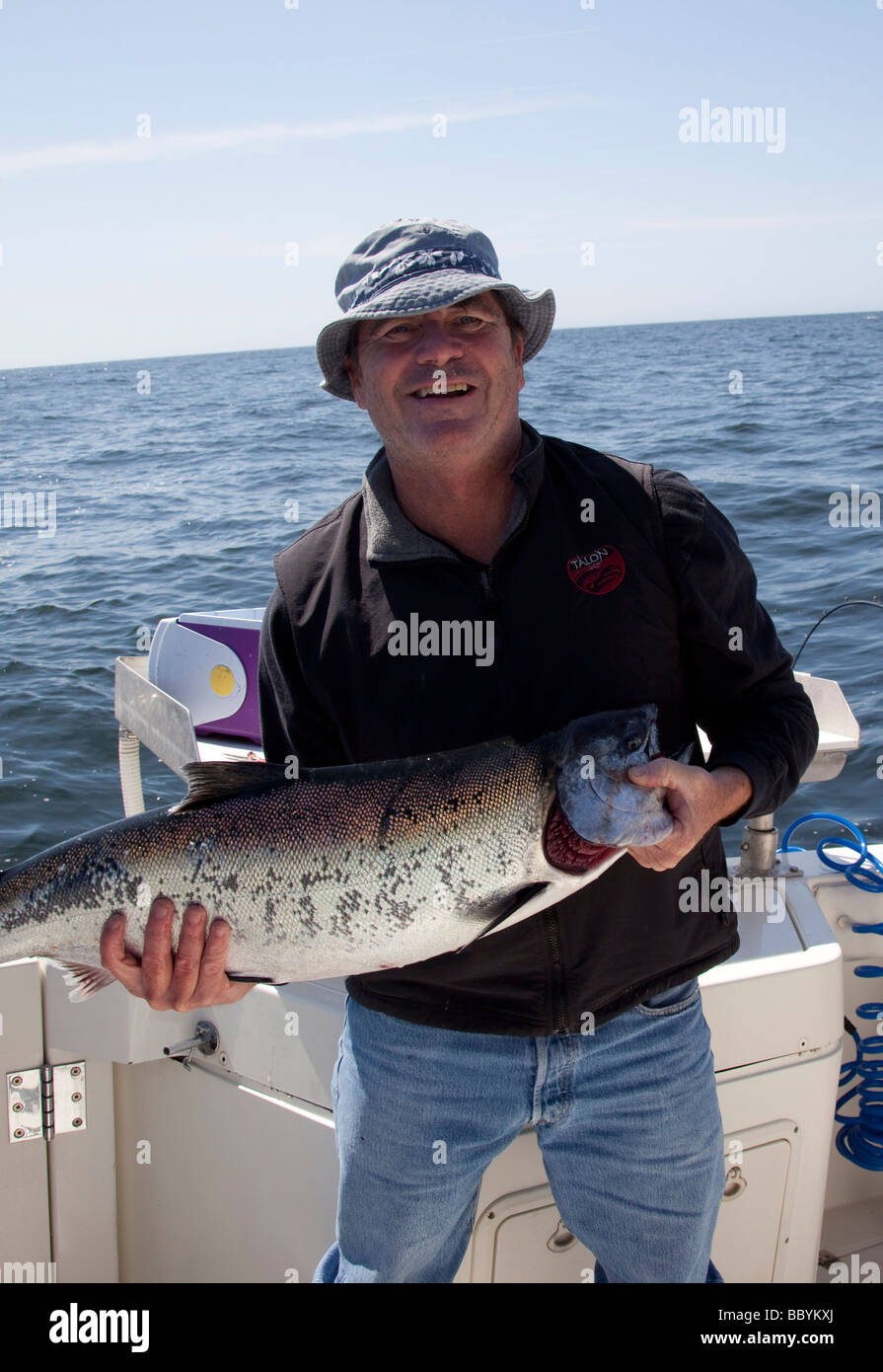 King of fishing hi-res stock photography and images - Alamy