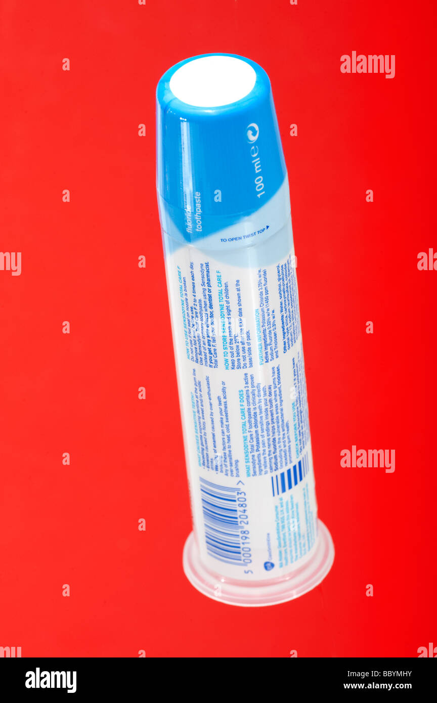 Toothpaste hi-res stock photography and images - Alamy