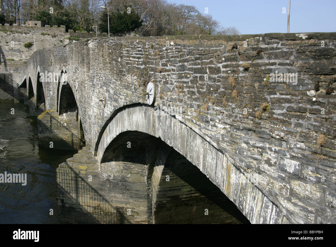 Town of Cardigan, Wales. The Medieval seven arched bridge over the ...