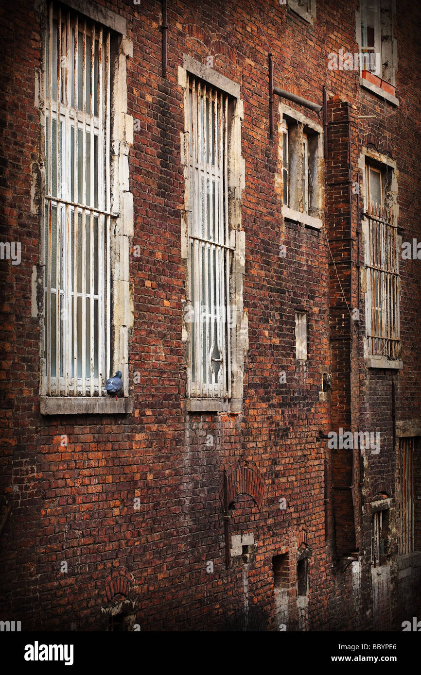 Prison concrete wall building hi-res stock photography and images - Alamy