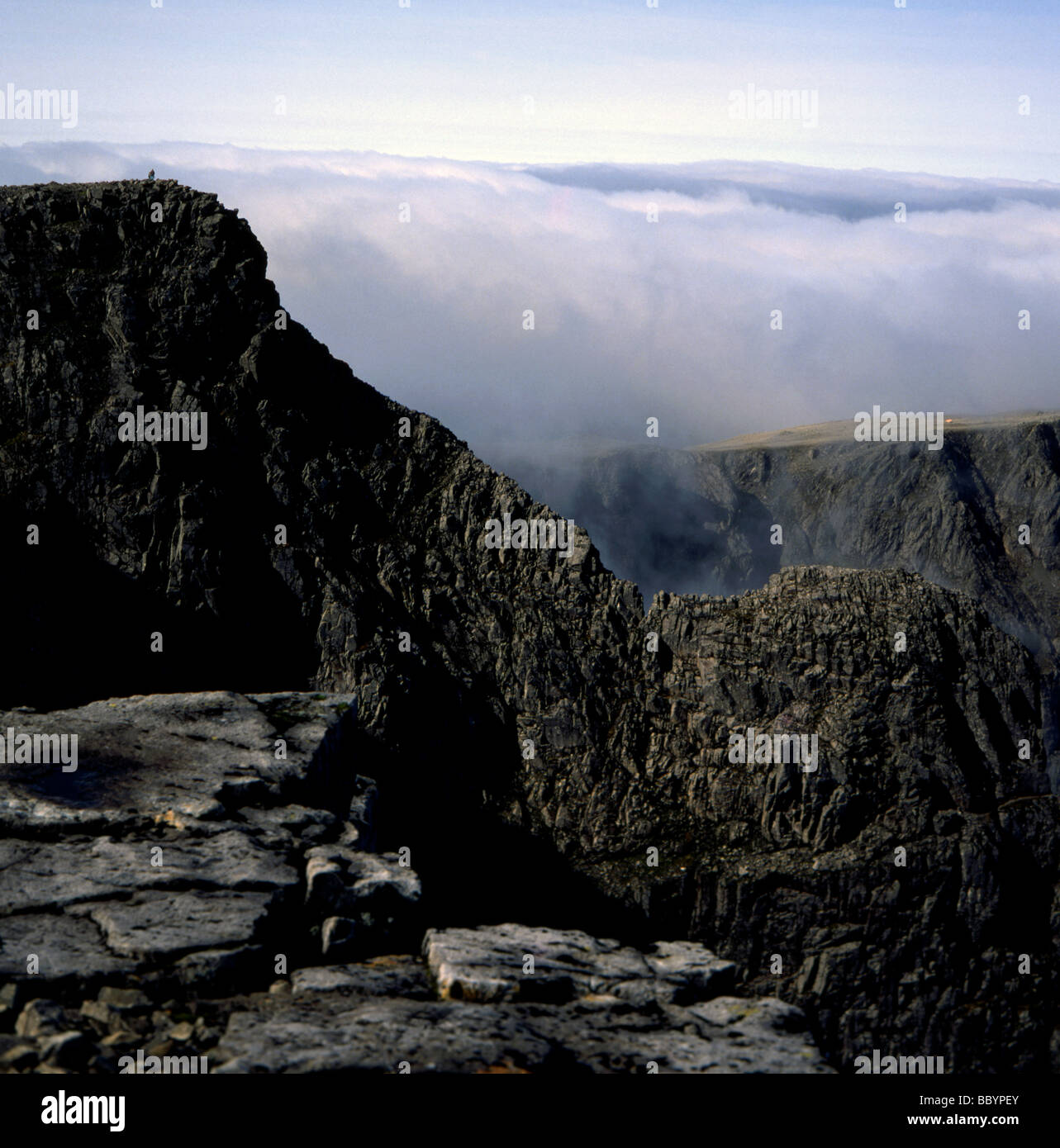 Tower ridge from summit of ben nevis hi-res stock photography and ...