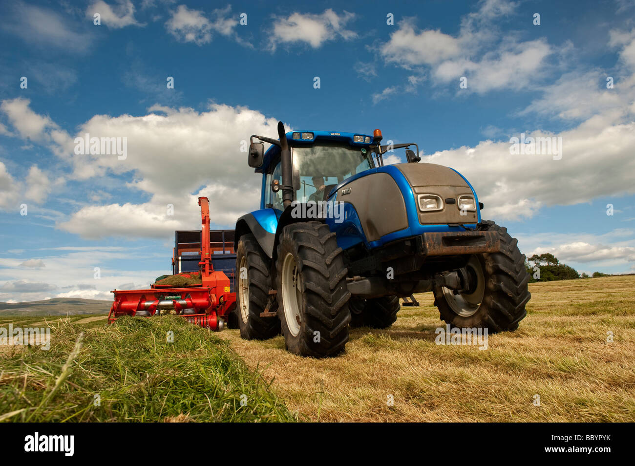 Trailed harvester hi-res stock photography and images - Alamy