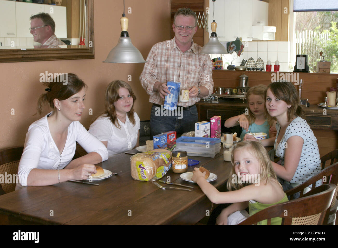 Non traditional family unit hi-res stock photography and images - Alamy