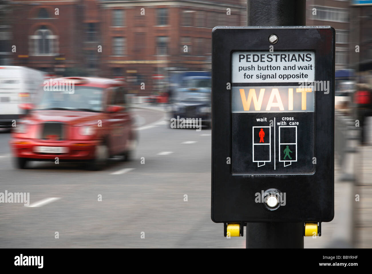 Traffic light and London cab Stock Photo - Alamy