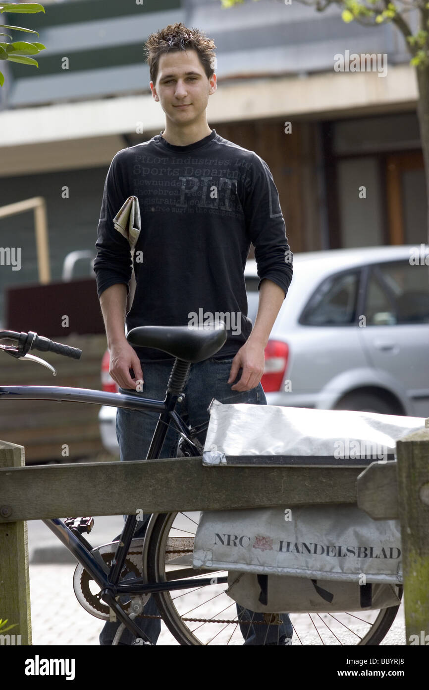 Newspaper delivery boy hi-res stock photography and images - Alamy