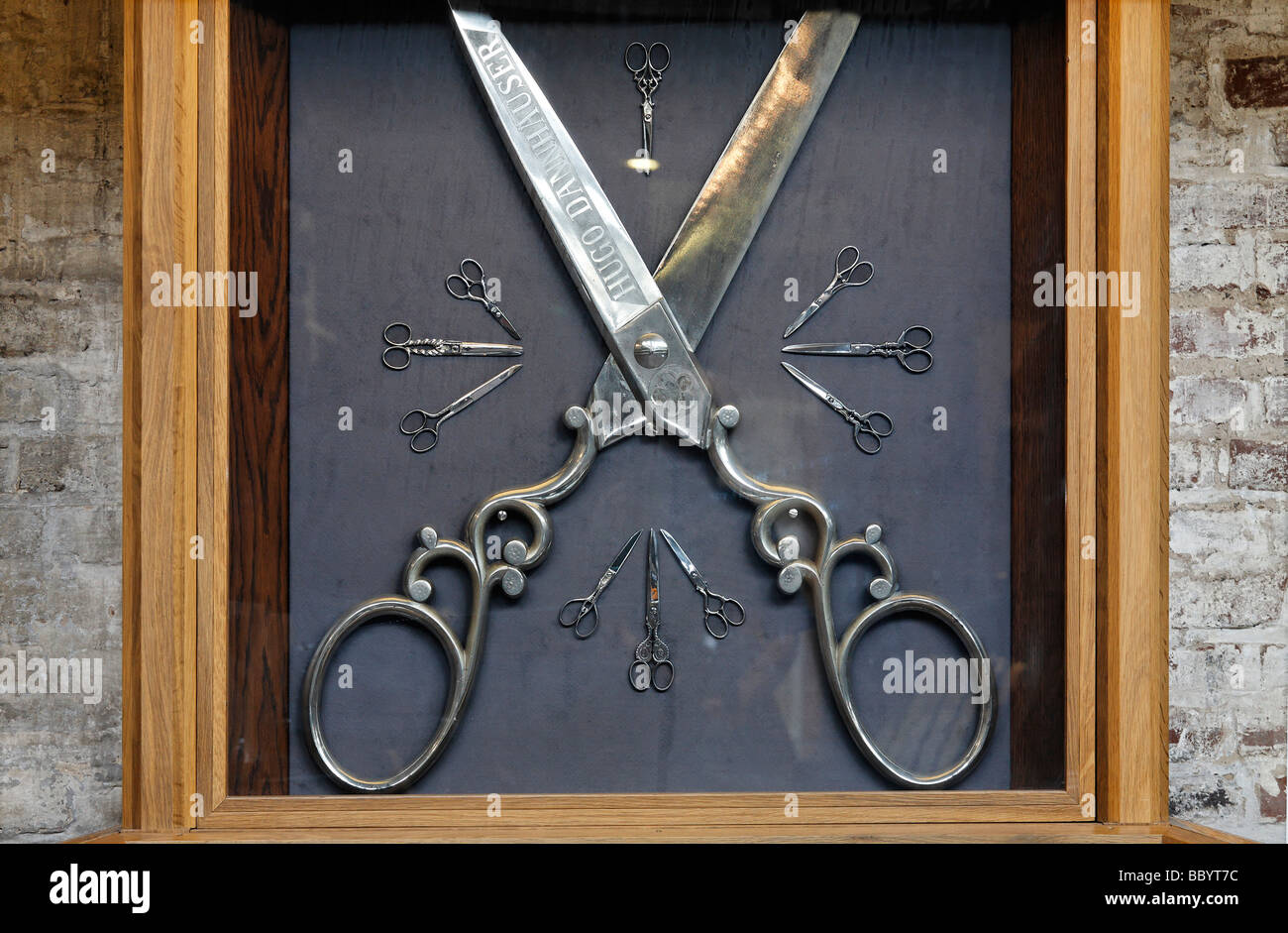 Showcase with oversized scissors, Hendrichs swage forge, LVR Industrial ...