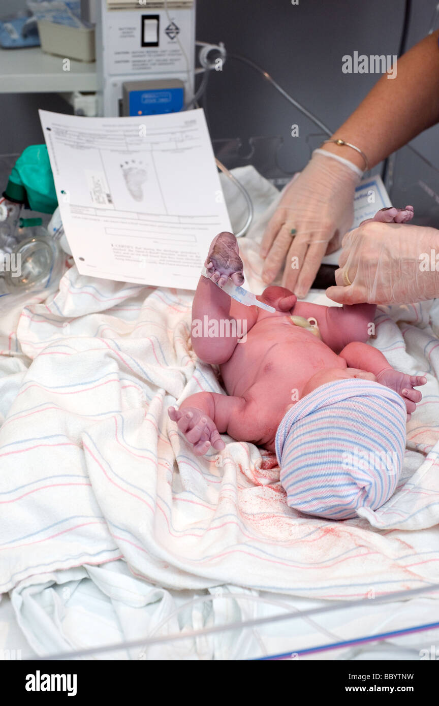 Newborn identification hi-res stock photography and images - Alamy
