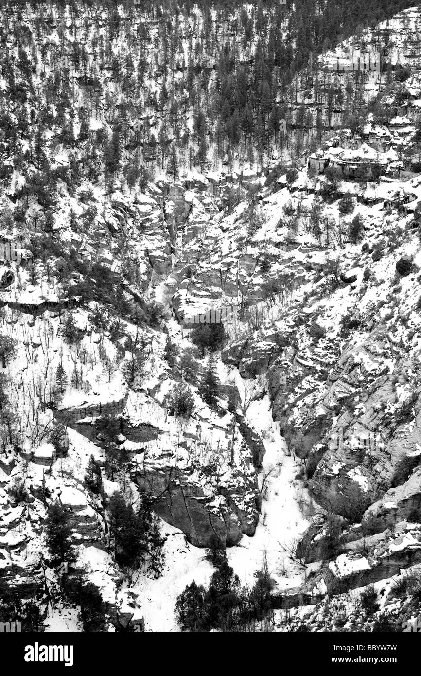 Walnut canyon hi-res stock photography and images - Alamy