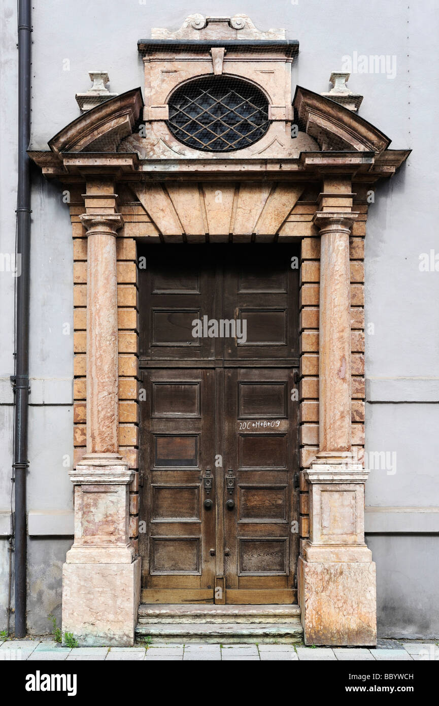 Entry side of church hi-res stock photography and images - Alamy