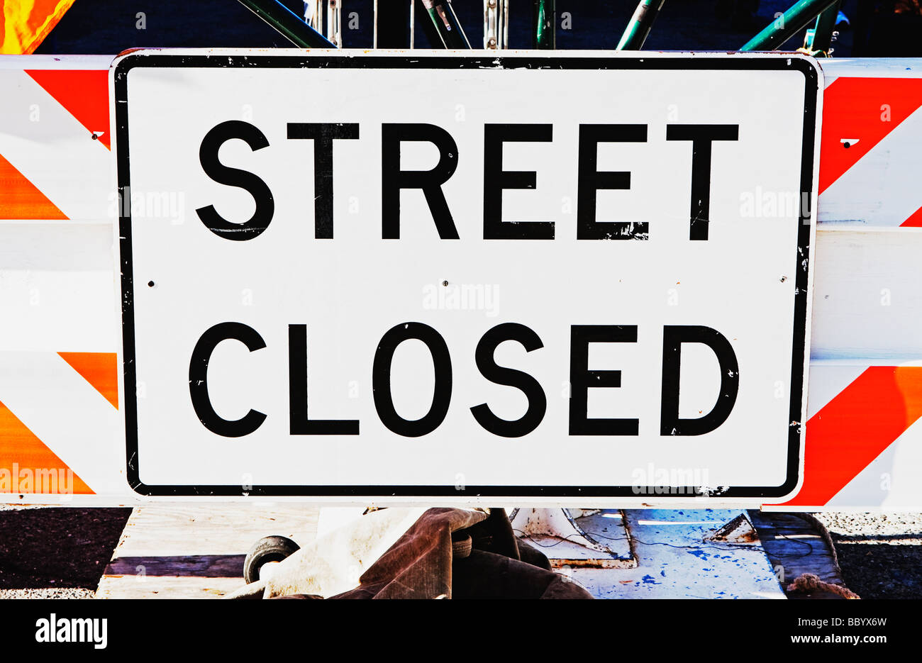 Market closed sign hi-res stock photography and images - Alamy