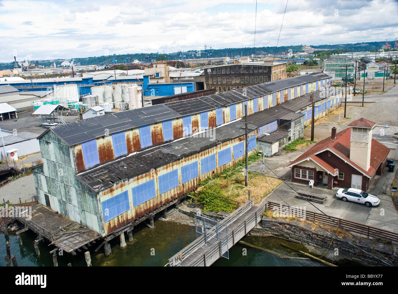 Decaying waterfront warehouse hi-res stock photography and images - Alamy