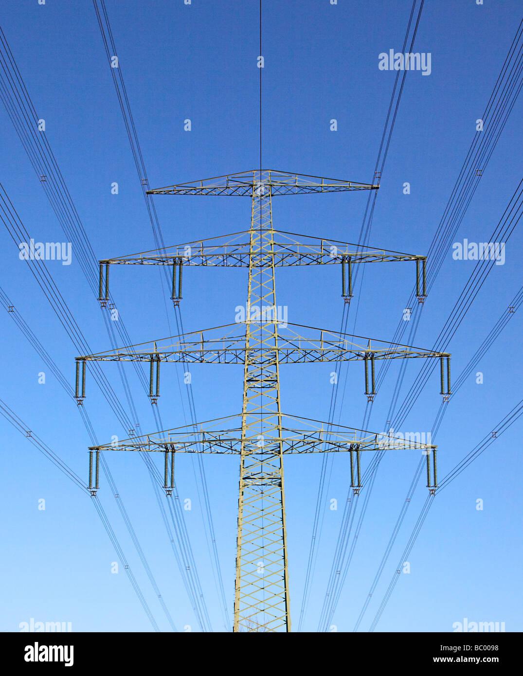 Steel pylon with high-voltage line Stock Photo - Alamy