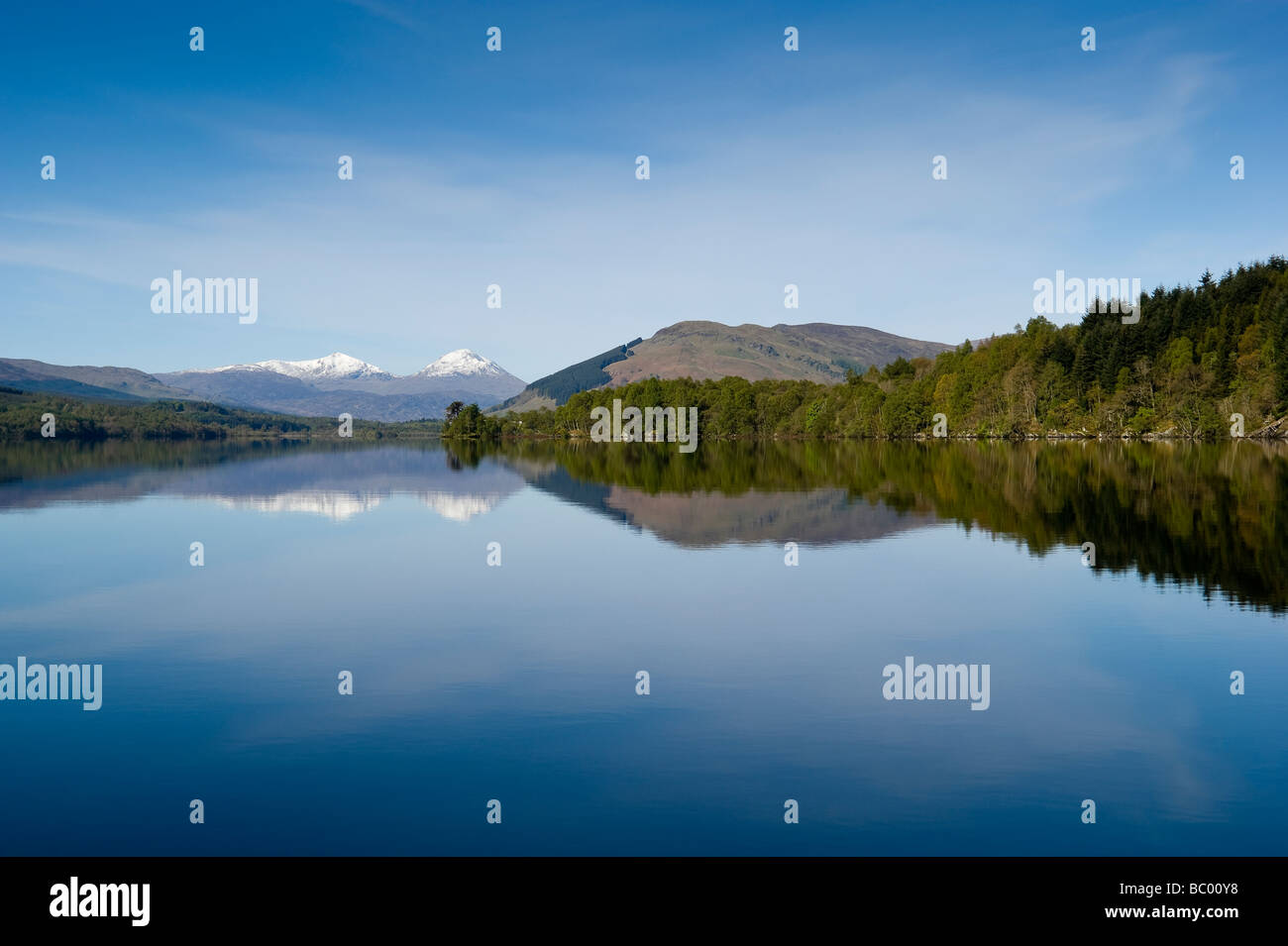 Loch tay kayak hi-res stock photography and images - Alamy