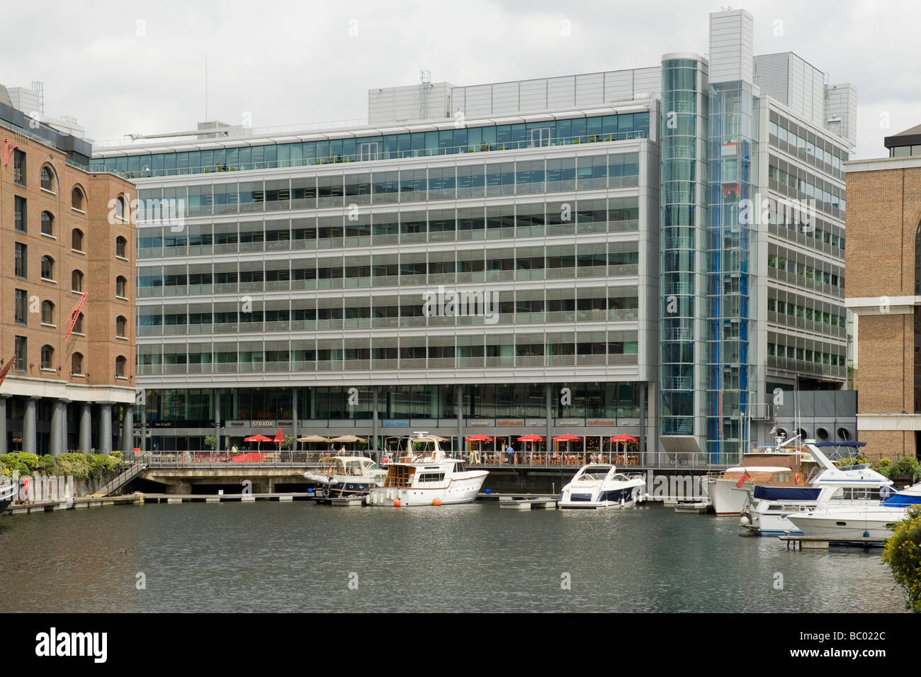 Tower Bridge House St Katharine Docks London Stock Photo - Alamy