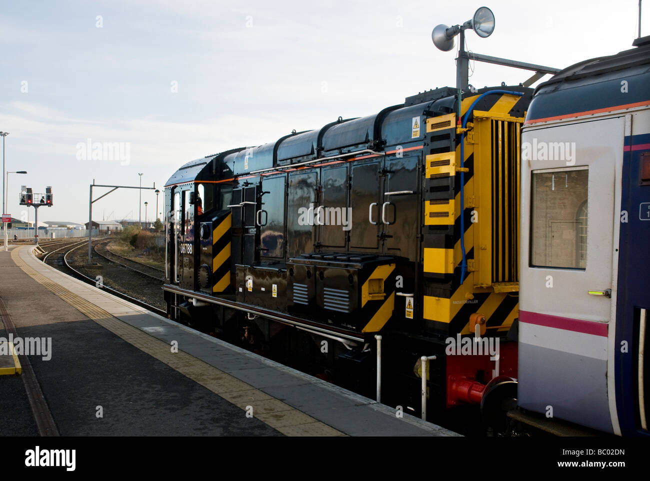 class 08 shunter 08788 shunting the Caledonian sleeper train at ...