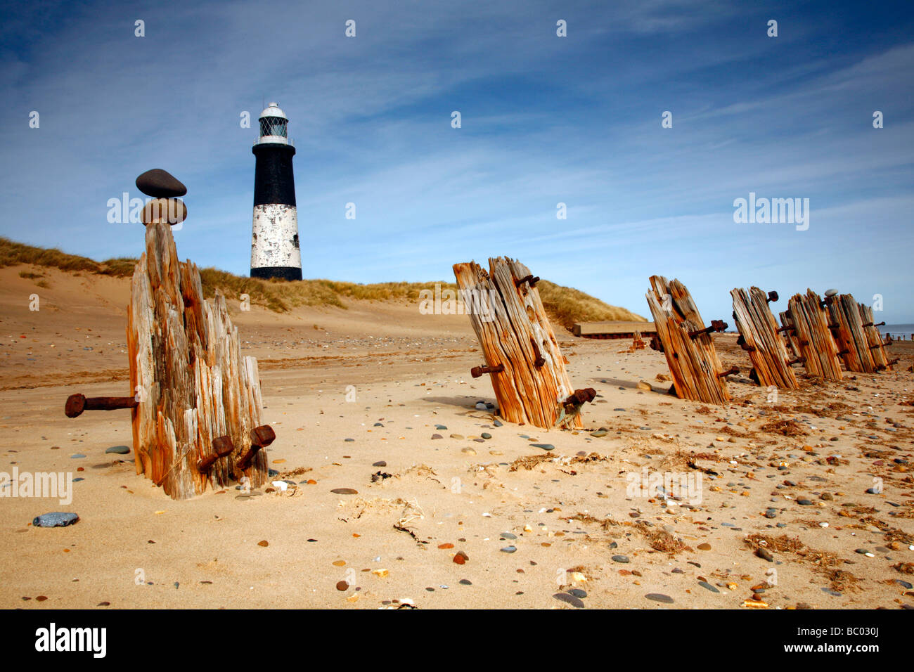 Spurn head point lighthouse and sea defenses, Easington parish ...