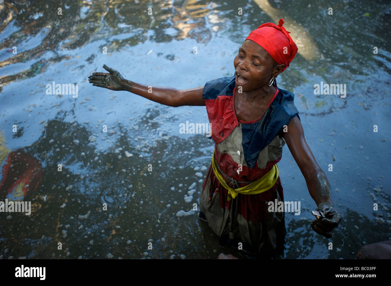 Ritual voodoo woman hi-res stock photography and images - Alamy