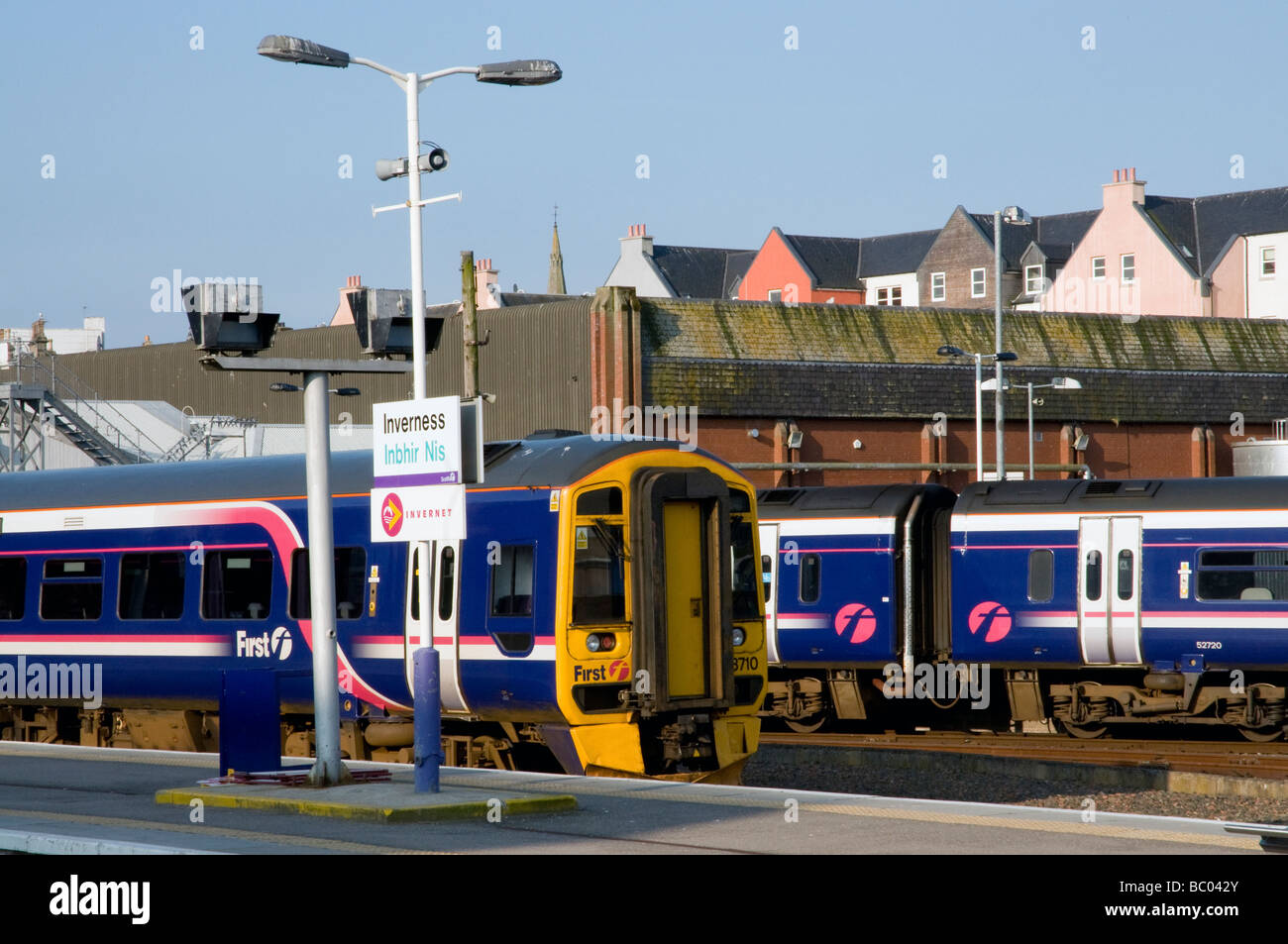 Inverness Railway Station Stock Photos & Inverness Railway Station ...