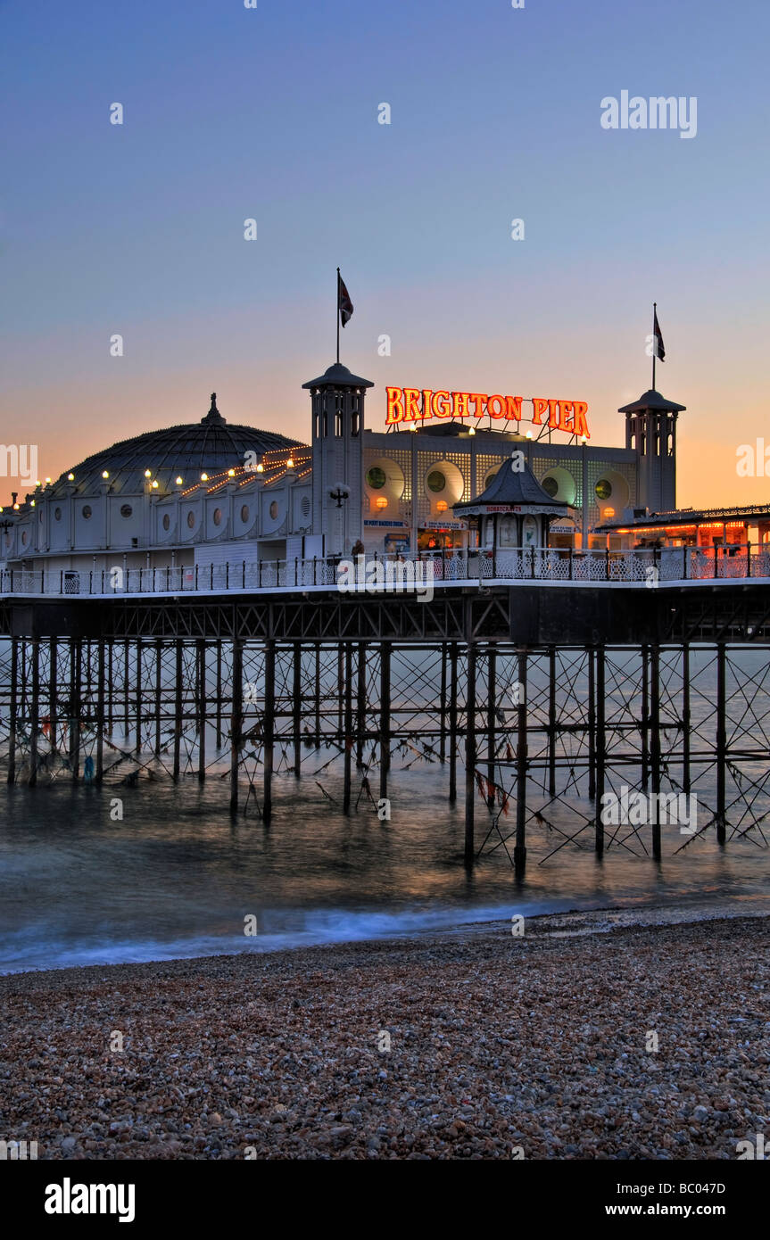 Brighton seafront night hi-res stock photography and images - Alamy