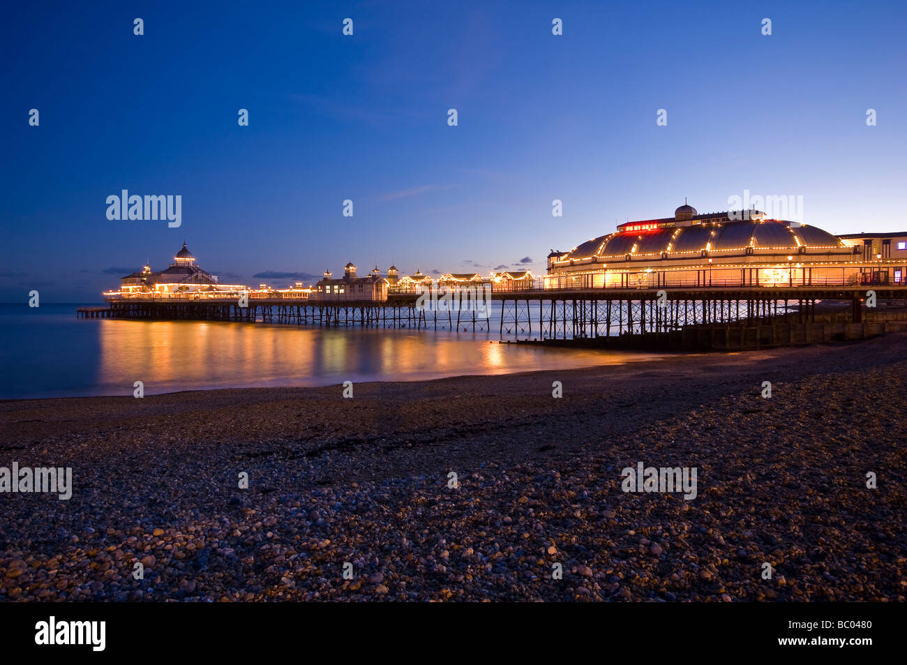 Brighton palace pier night hi-res stock photography and images - Alamy