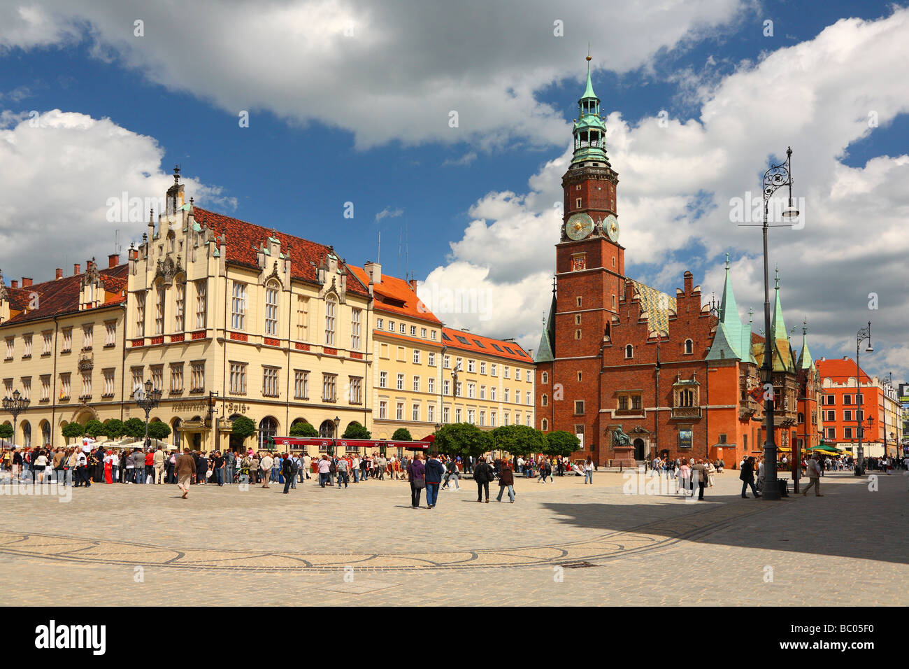 Old town hall in market hi-res stock photography and images - Alamy