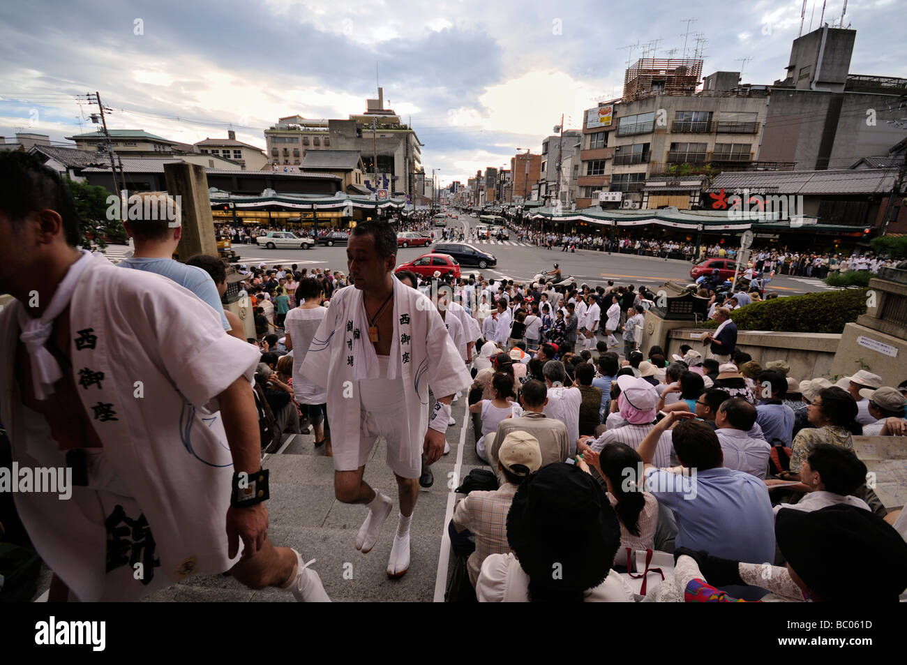 Mikoshi carriers arriving at Yasaka Shinto Shrine to start the Shinko ...