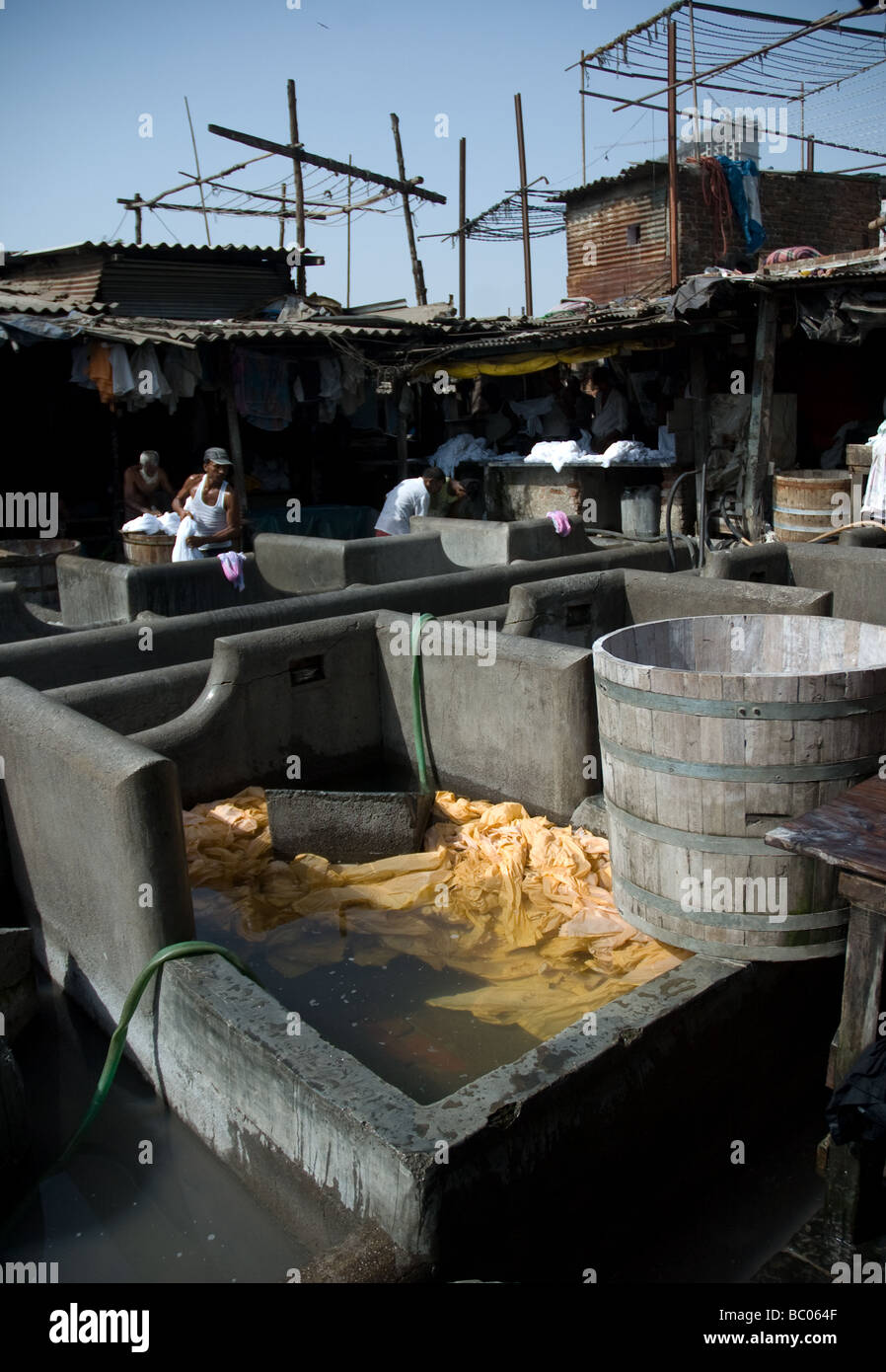 the Mumbai laundry Dhobi Ghats Stock Photo - Alamy