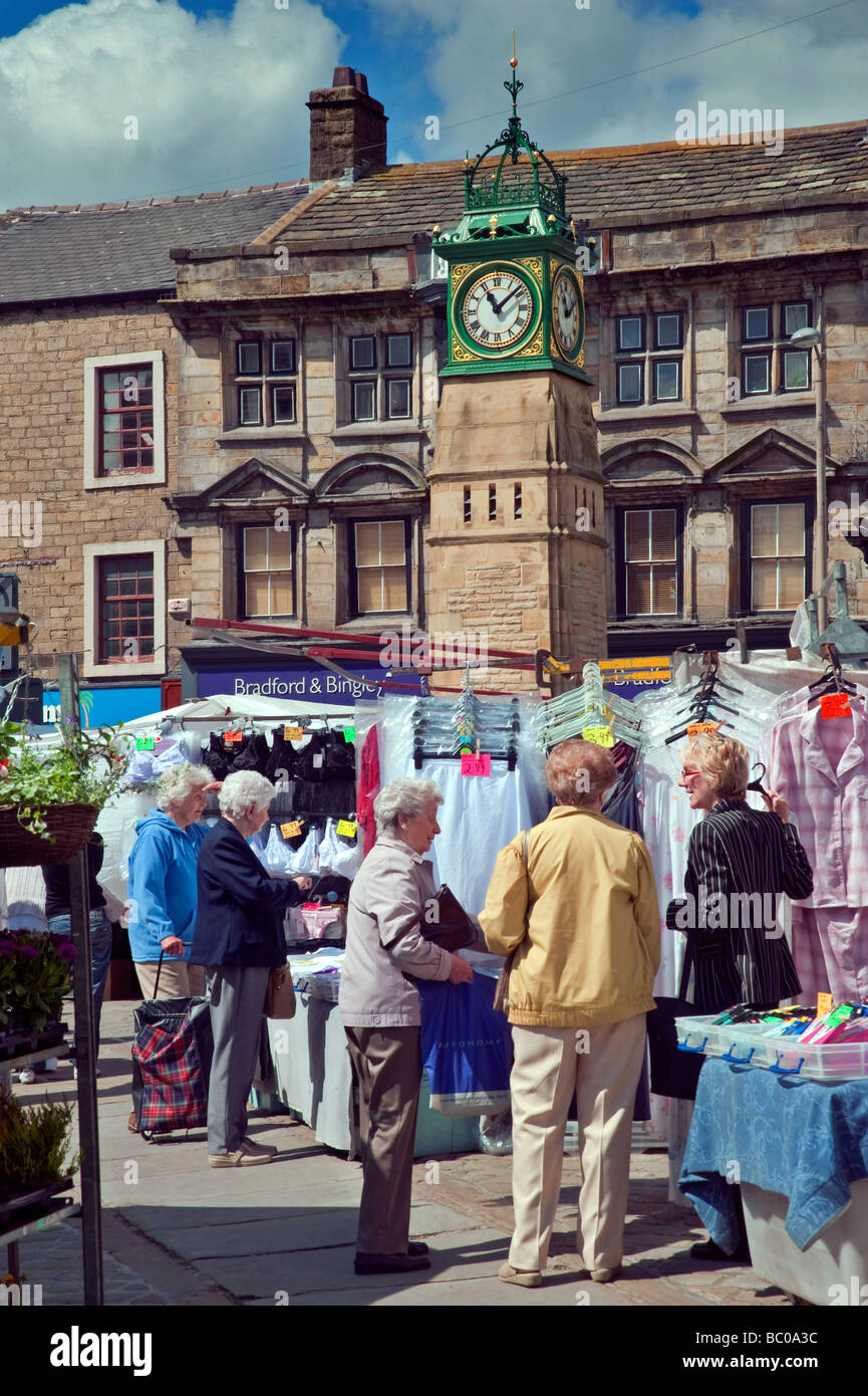 Street market, Otley, Yorkshire, UK Stock Photo - Alamy