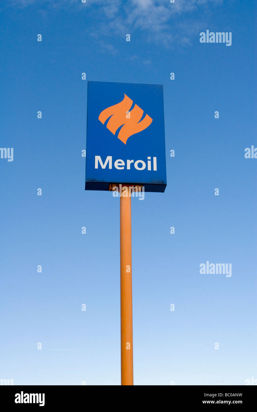 Filling station sign hi-res stock photography and images - Alamy