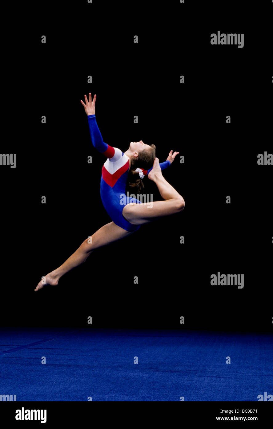 Gymnast airborne hi-res stock photography and images - Alamy