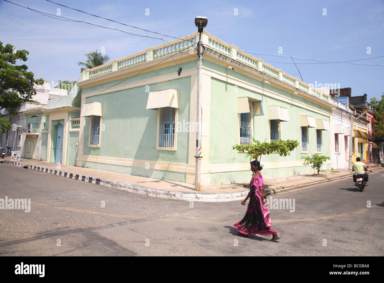 Streets of pondicherry hi-res stock photography and images - Alamy