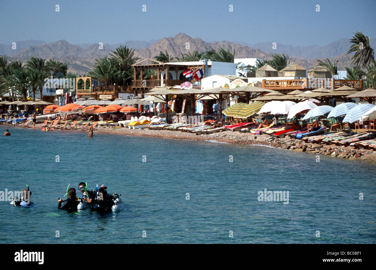 Divers at Lighthouse Reef Dahab Sinai Red Sea Egypt Stock Photo - Alamy