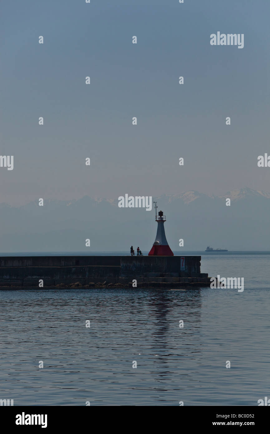 Cruise ship in victoria coastal hi-res stock photography and images - Alamy