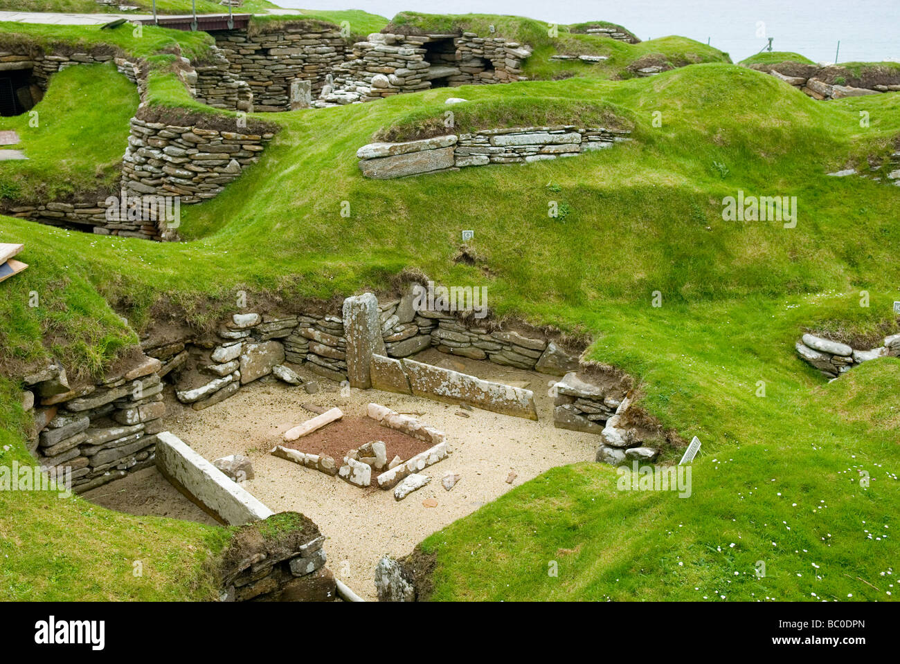 Skara Brae a 5000 year old Neolithic village on Mainland Orkney Islands ...