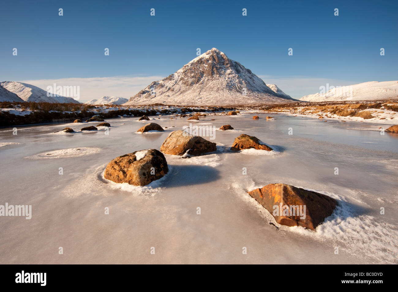 Buachaille etive mor frozen hi-res stock photography and images - Alamy