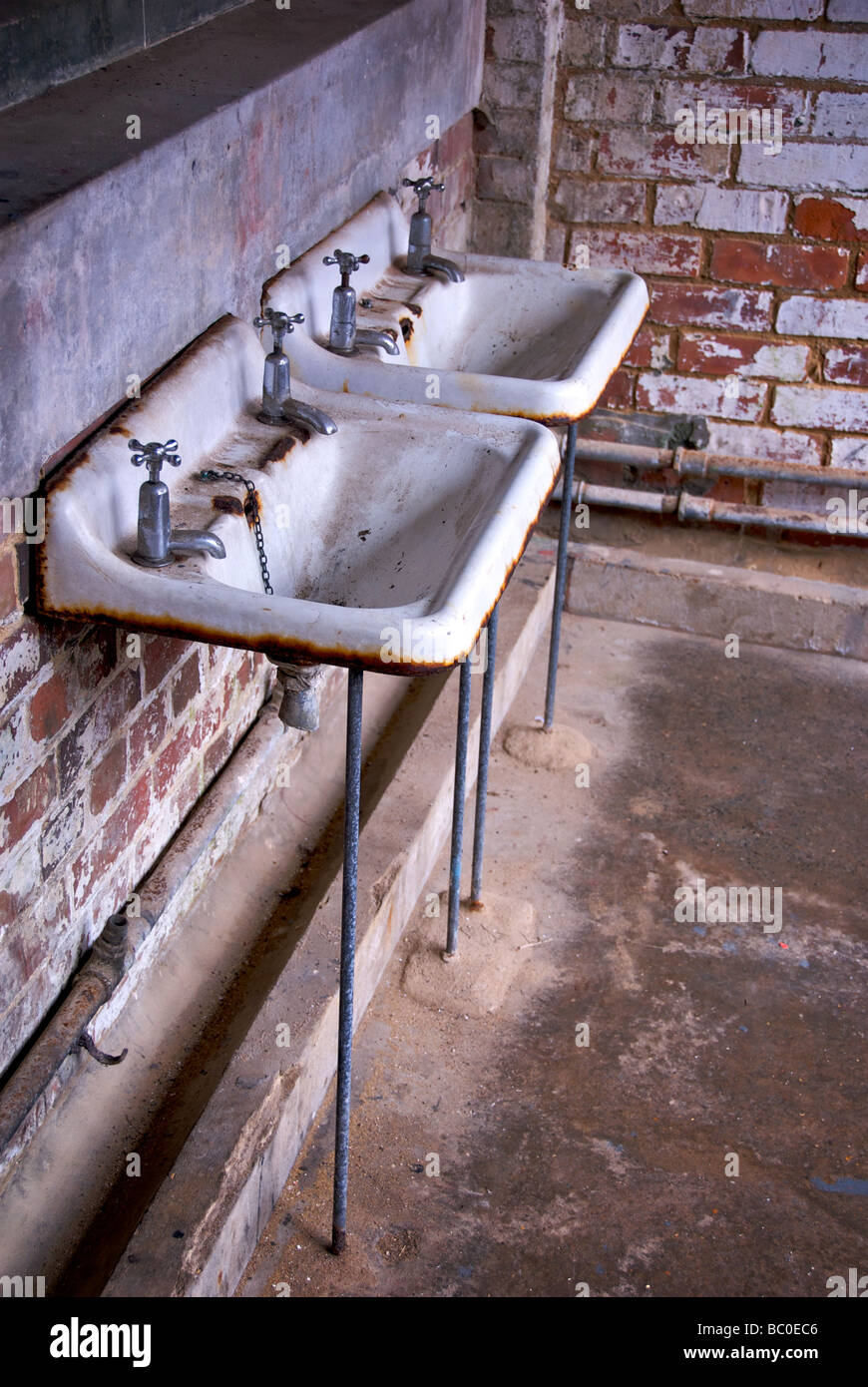 Uk wash basins english heritage hi-res stock photography and images - Alamy