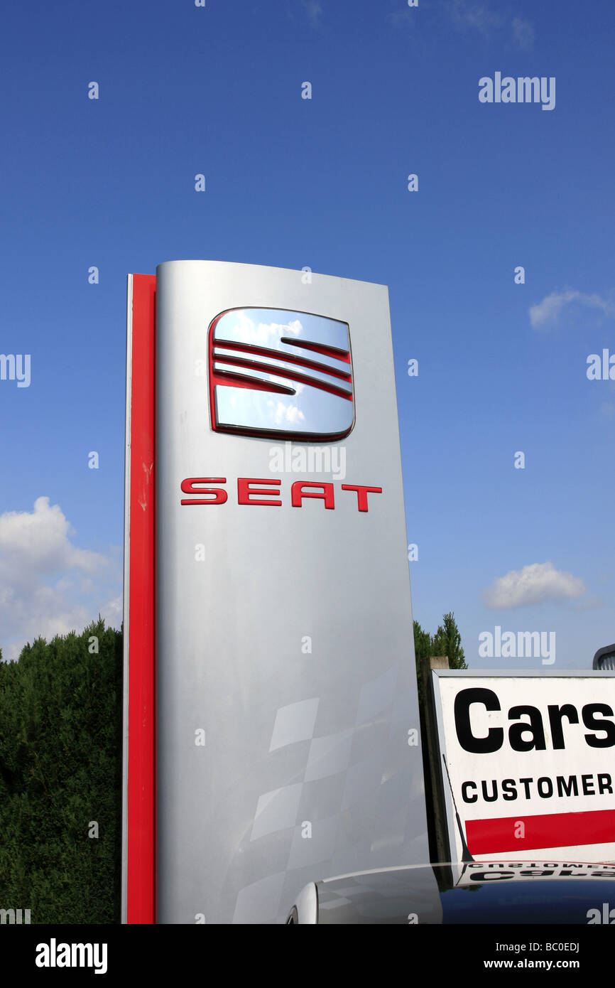 Seat Spanish Car Manufacturer Logo Stock Photo Alamy seat-spanish-car-manufacturer-logo-stock-photo-alamy