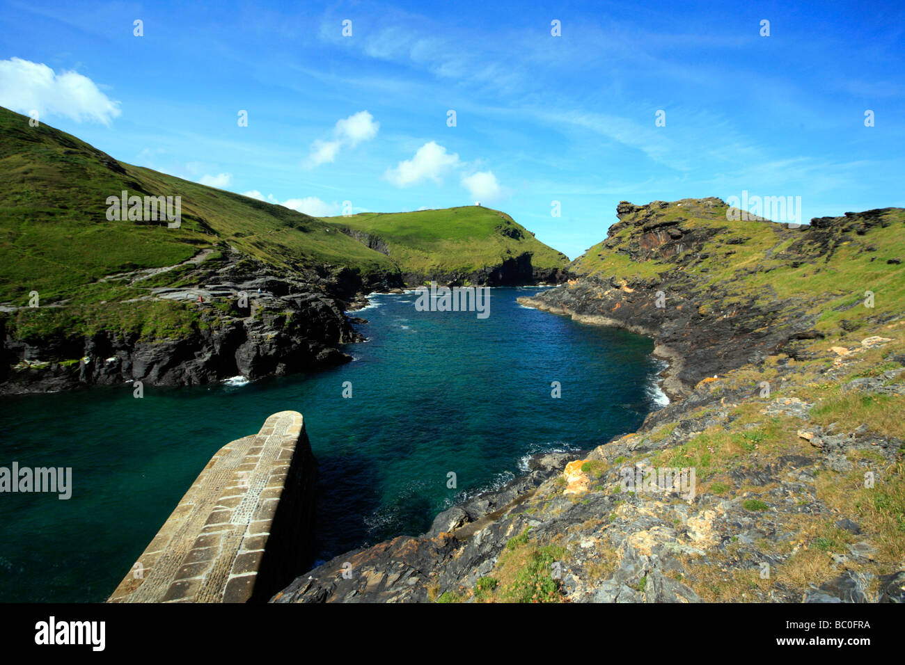 Entrance to Boscastle Harbour Stock Photo - Alamy