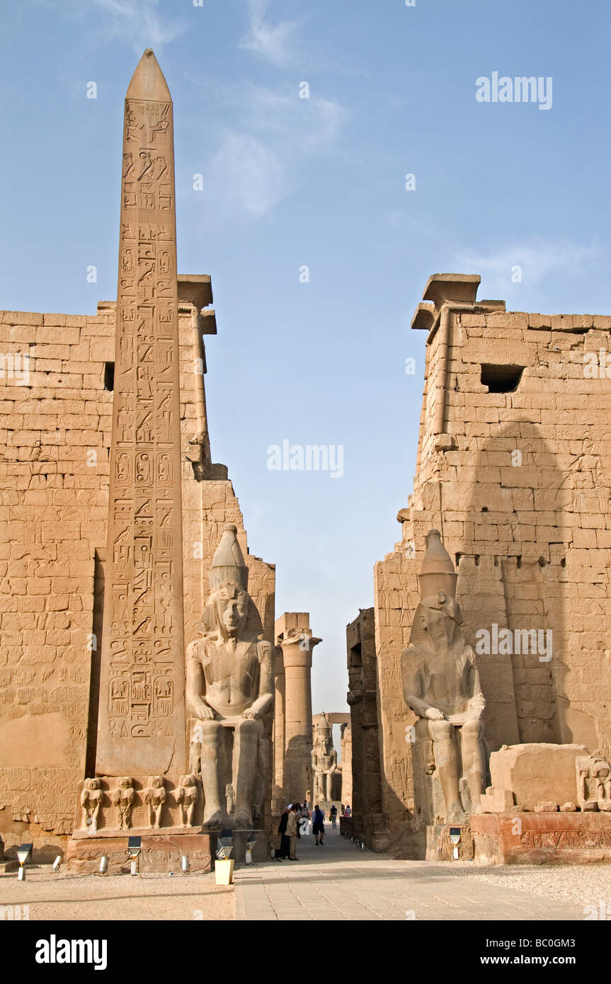 The funeral temple of pharaoh ramses ii hi-res stock photography and ...