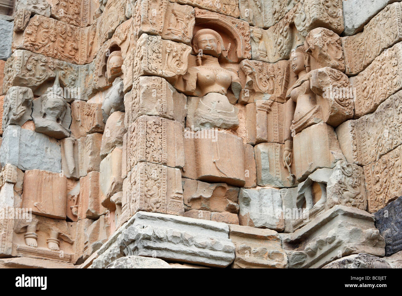 Religious bas reliefs and statues hi-res stock photography and images ...