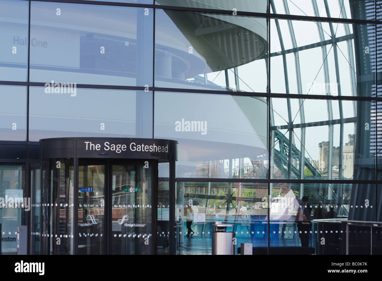 Sage gateshead concert hall hi-res stock photography and images - Alamy