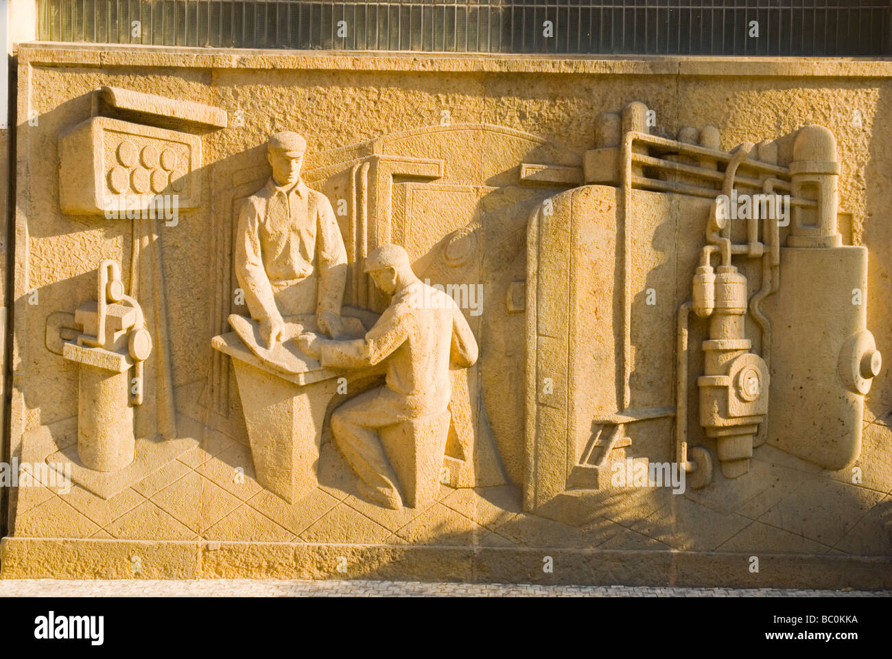 Relief worker hi-res stock photography and images - Alamy