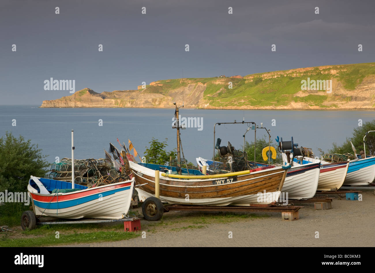 Fishing boat yorkshire coast hi-res stock photography and images - Alamy