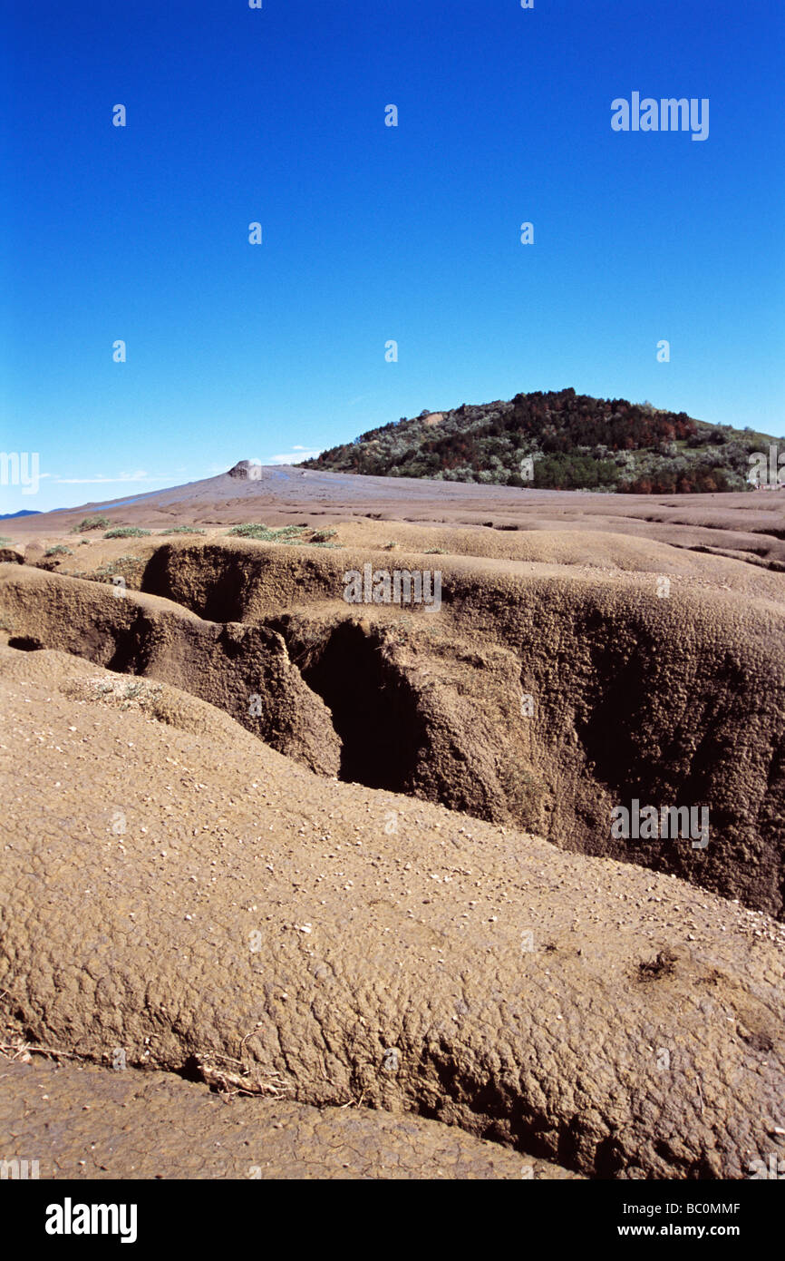 Brown volcano hi-res stock photography and images - Alamy