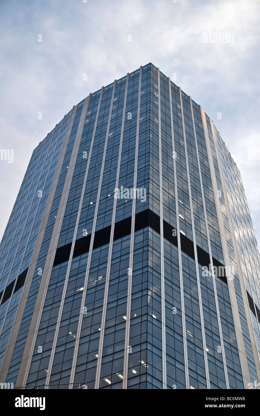 Tall building hi-res stock photography and images - Alamy