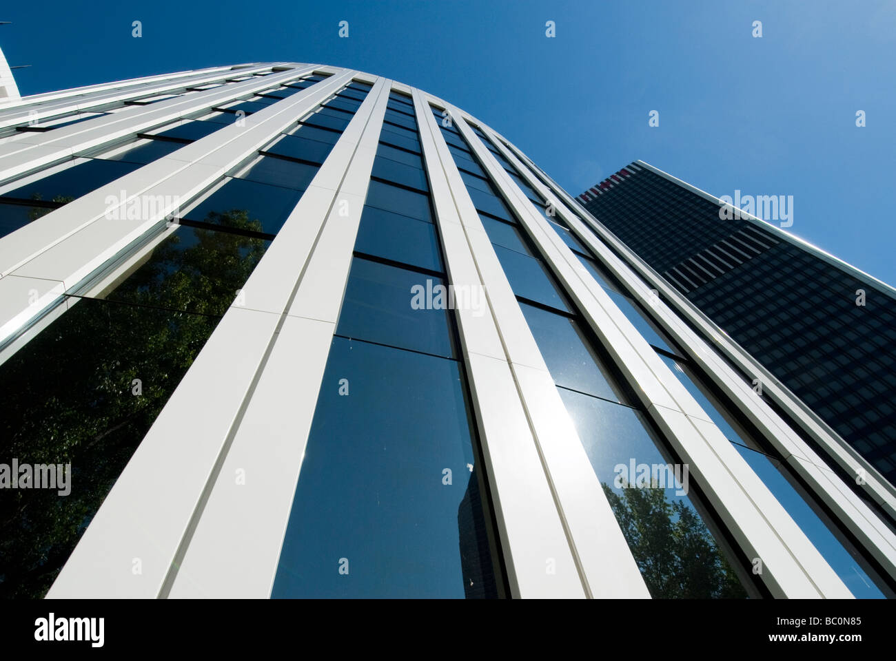 Modern Business Building Stock Photo - Alamy