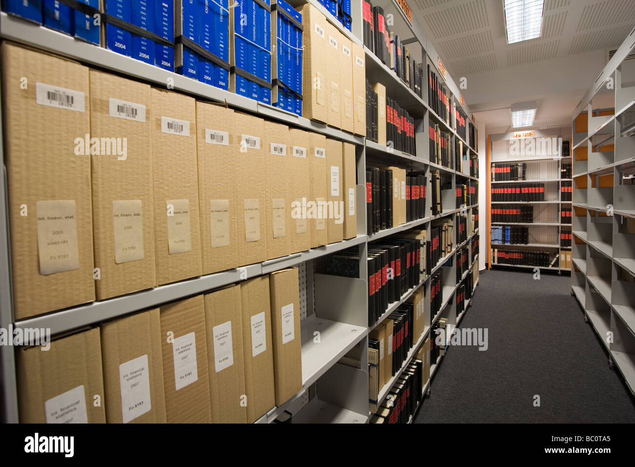 Learn library hi-res stock photography and images - Alamy