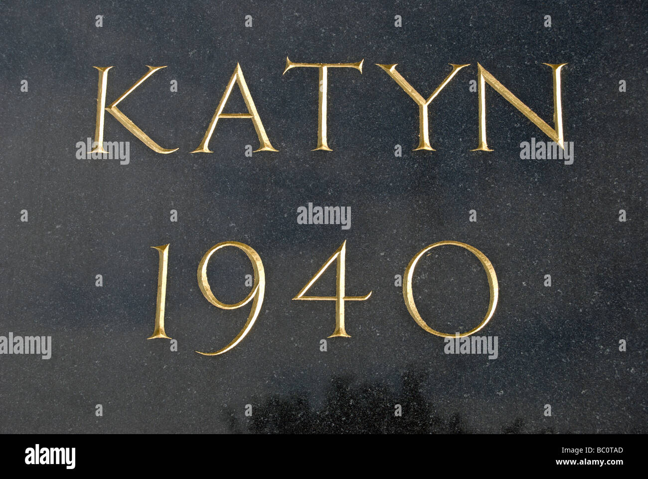 katyn memorial, marking the 1940 massacre of polish prisoners of war by ...