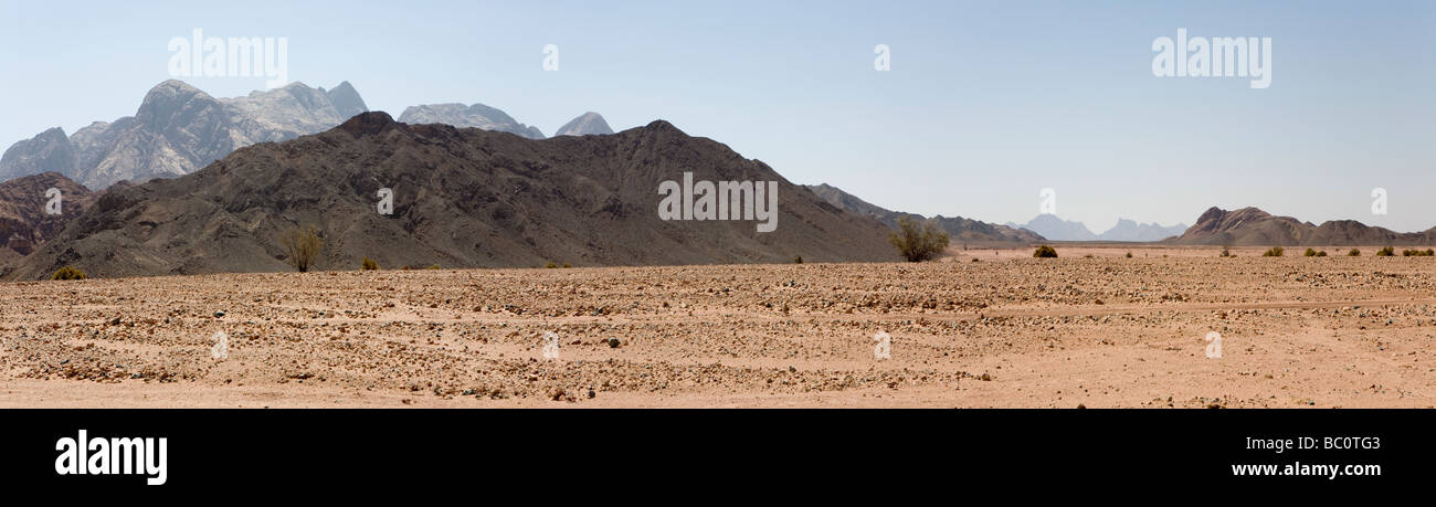 Arid mountain ranges hi-res stock photography and images - Alamy