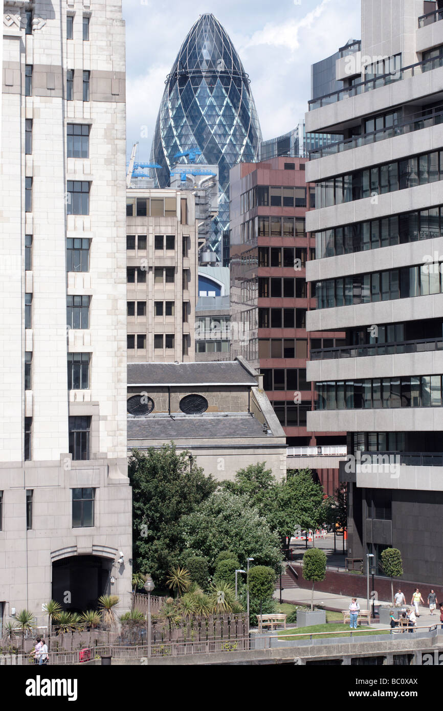 Gherkin tower hi-res stock photography and images - Alamy